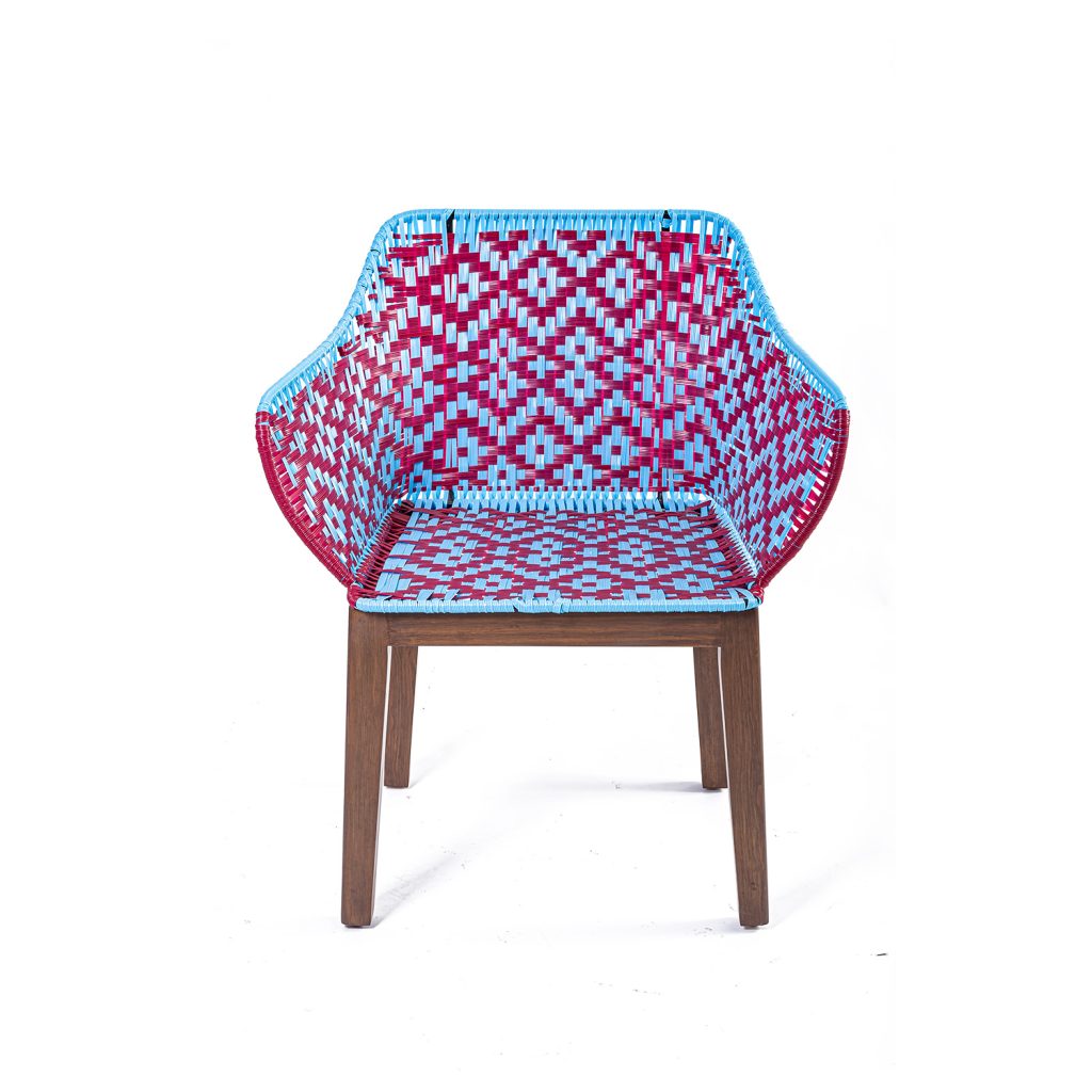 Silla Acapulco: elaborada en varios materiales y colores